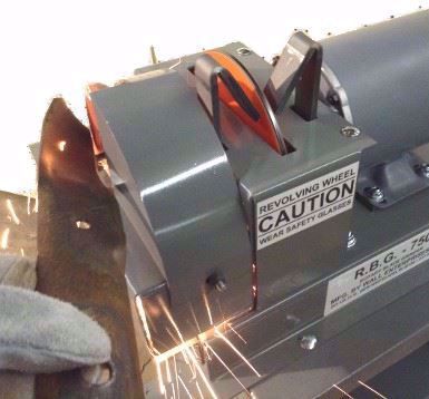 RBG 950 3/4 HP Fast Grind - 2 Wheels Sharpens flat and mulch blades ...